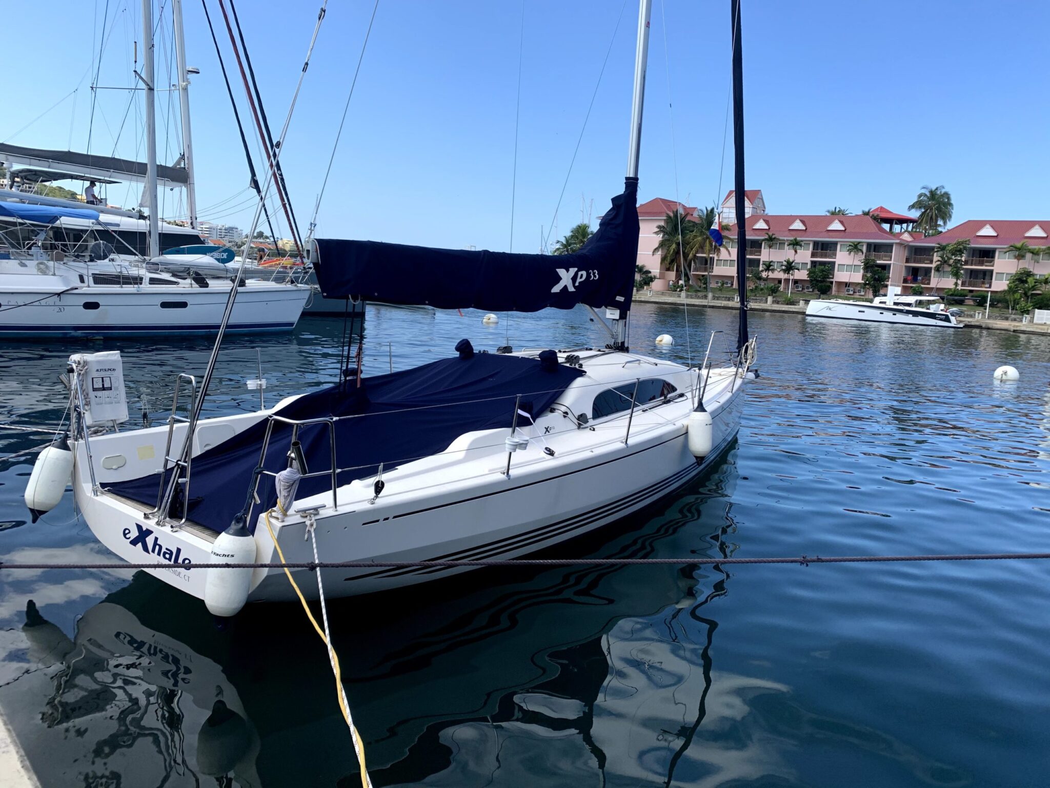 Xp 33 | X-Yachts - Luxury Performance Cruiser Yachts